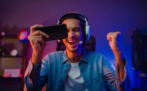 35 Guilty Pleasure Examples (That We Secretly Love) - Tallsay